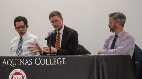 Faculty Panel Gives Students Tips for Graduate School | Thomas Aquinas ...