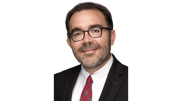 “The Man Behind the Ampersand”: Jamie Hanson (’02) Named Law Firm ...