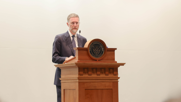 Dr. Cunningham Lectures on Liberal Education and Digital Distractions ...