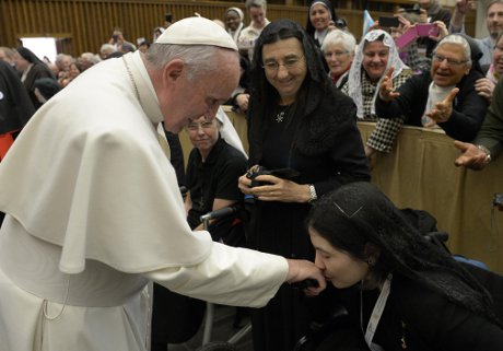 Alumna Consecrated Virgin Meets Pope Francis | Thomas Aquinas College